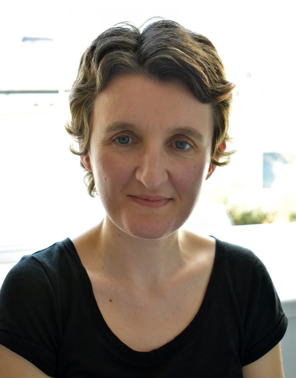 BLOG TOUR REVIEW – Do Not Feed the Bear by Rachel Elliot